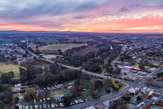 Cowra Van Park - Caravan Camping NSW